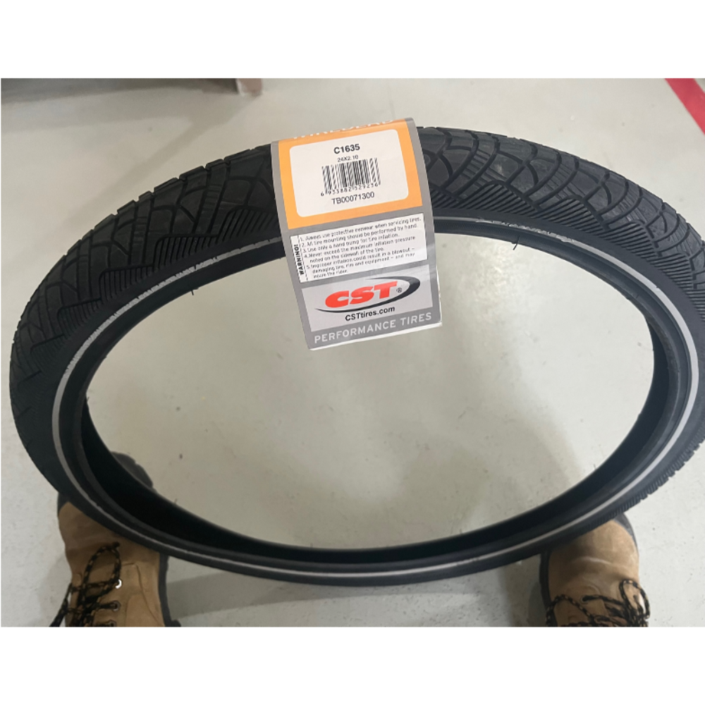 Tires 24" x 2.1” - CST – Onetibike